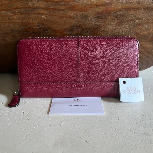 Coach | Bags | Coach Park Leather Accordion Zip Wallet New With Tags ...